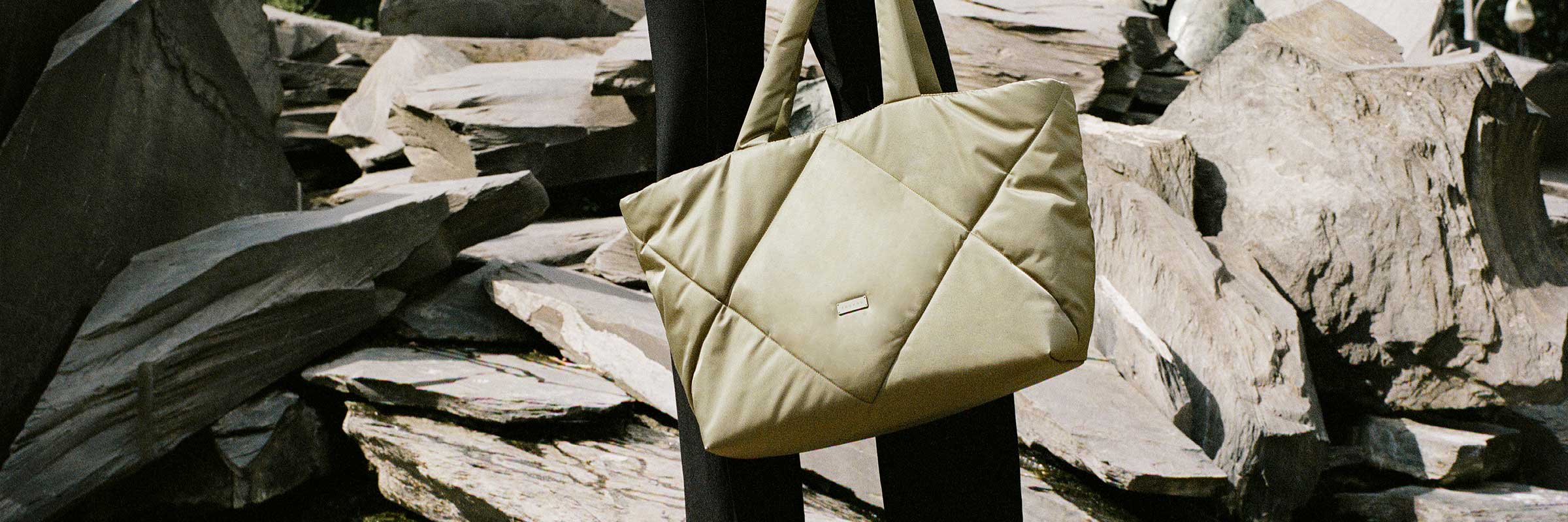 Explore soft Padded Tote Bags in trending colors | XOUXOU